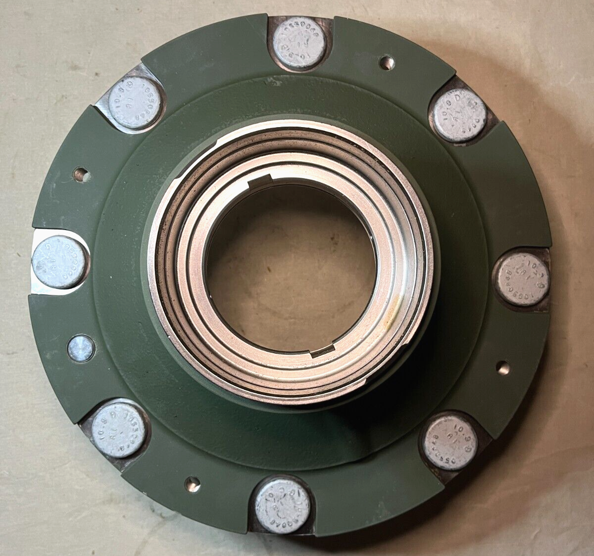 LIGHT ARMORED VEHICULAR WHEEL HUB ASSEMBLY 10650812 2530-21-921-7128 U ...