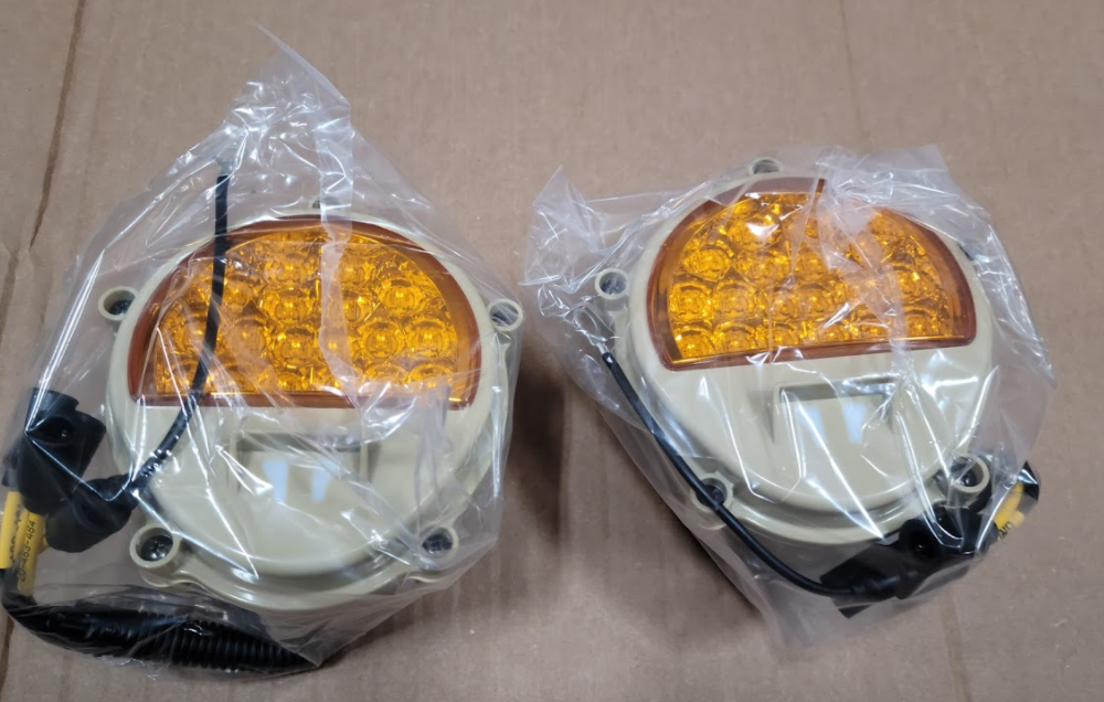 NEW LED HMMWV TURN SIGNAL LIGHT AMBER SET M998 HUMVEE M35 5 Ton 2.5 To ...