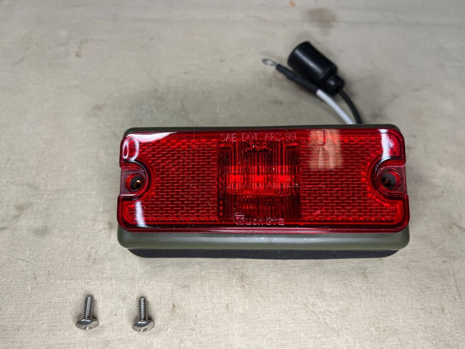 FMTV MRAP TRUCK-LITE 18085R CLEARANCE MARKER RED LED LIGHT 7105 6220-0 ...
