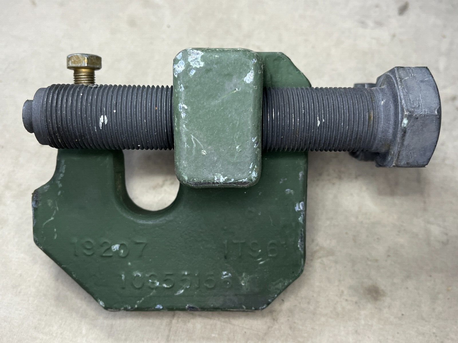 M109 HOWITZER TANK 10955156 HEAVY DUTY TRACK CONNECTOR PULLER 5120-00 ...