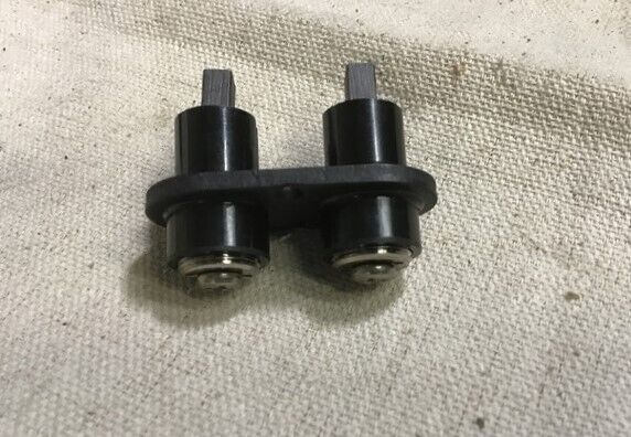 NEW ELECTRICAL CONTACT HOLDER ASSEMBLY HOLD TWO BRUSHES 5905605 SK3365 ...