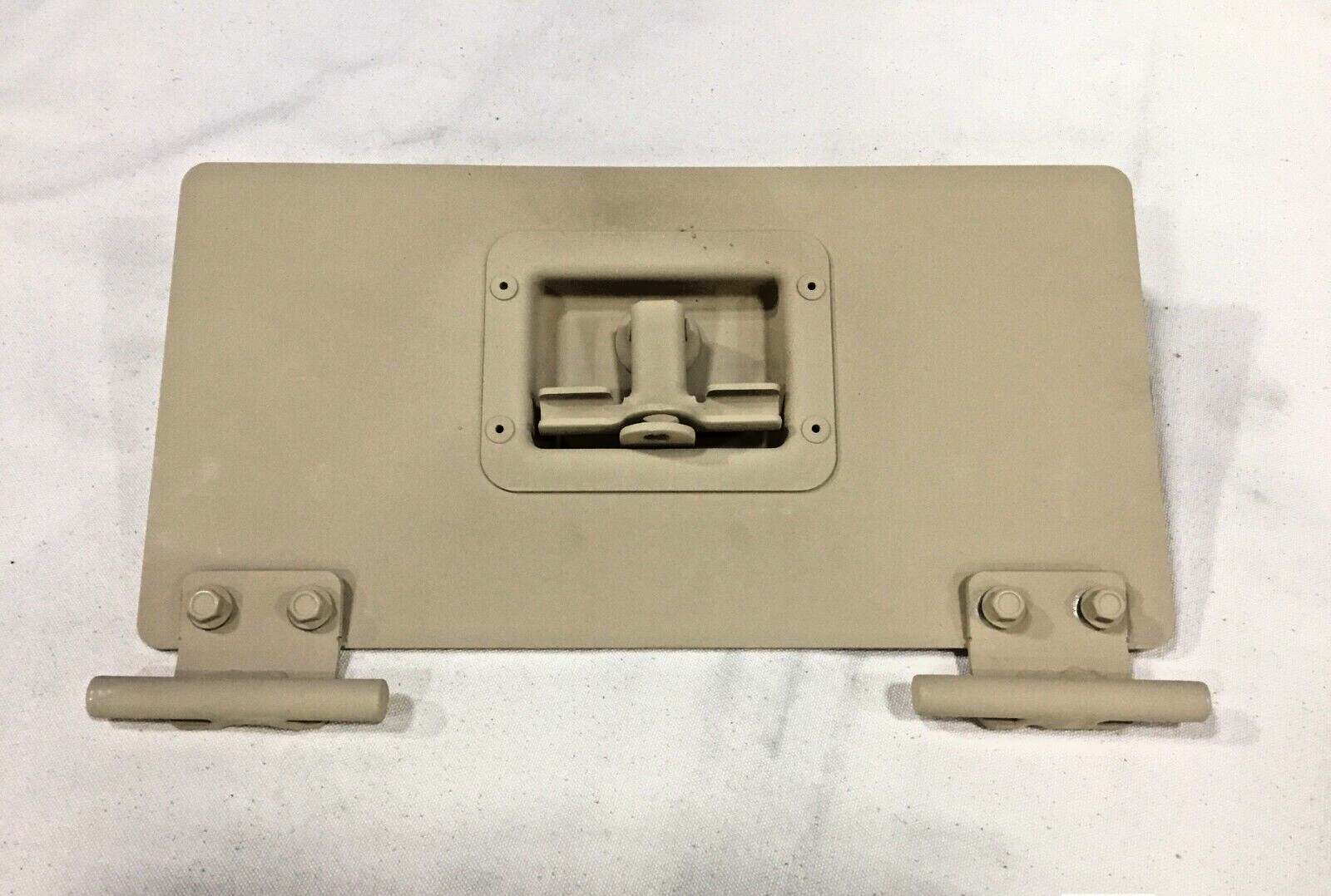 MRAP NAVISTAR DEFENSE 3690671C91L VEHICULAR STORAGE DOOR,RR 2590-01-56 ...