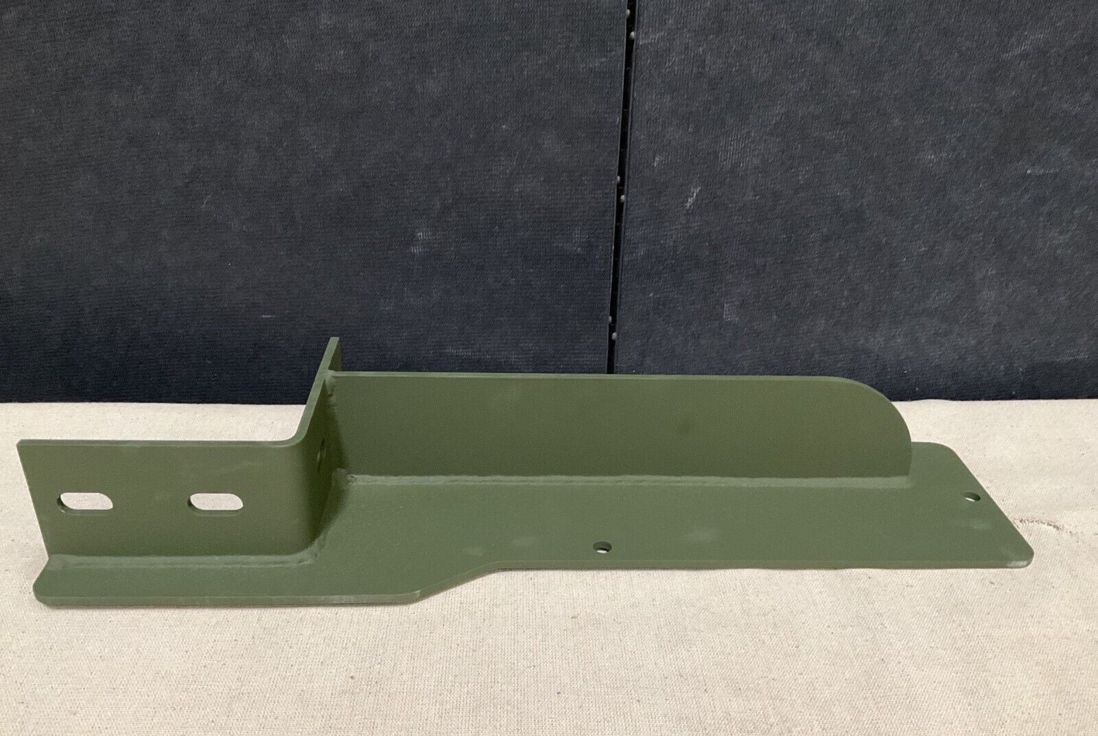 MILITARY TRUCK WRKMK36 OSHKOSH MOUNTING BRACKET 3355484 5340-01-515-05 ...